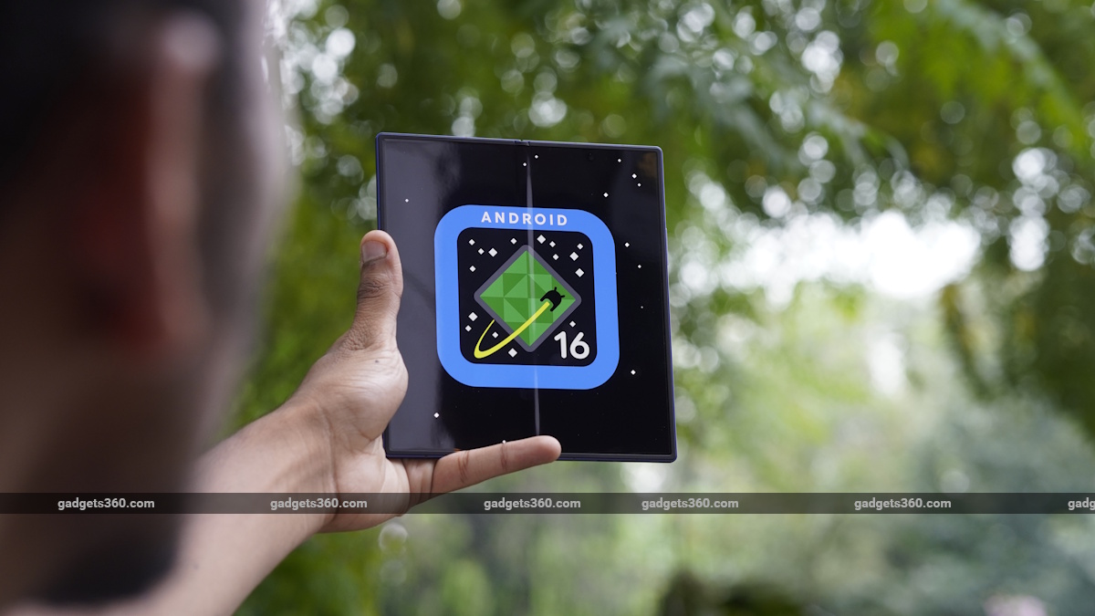 Samsung Galaxy Z Fold 8 Said to Feature Dual Ultra-Thin Glass OLED ...