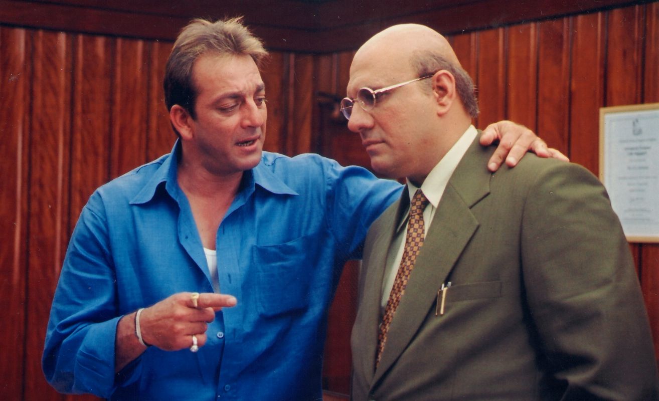 Munna Bhai M.B.B.S. Movie (2003) | Release Date, Review, Cast, Trailer, Watch Online at Amazon ...