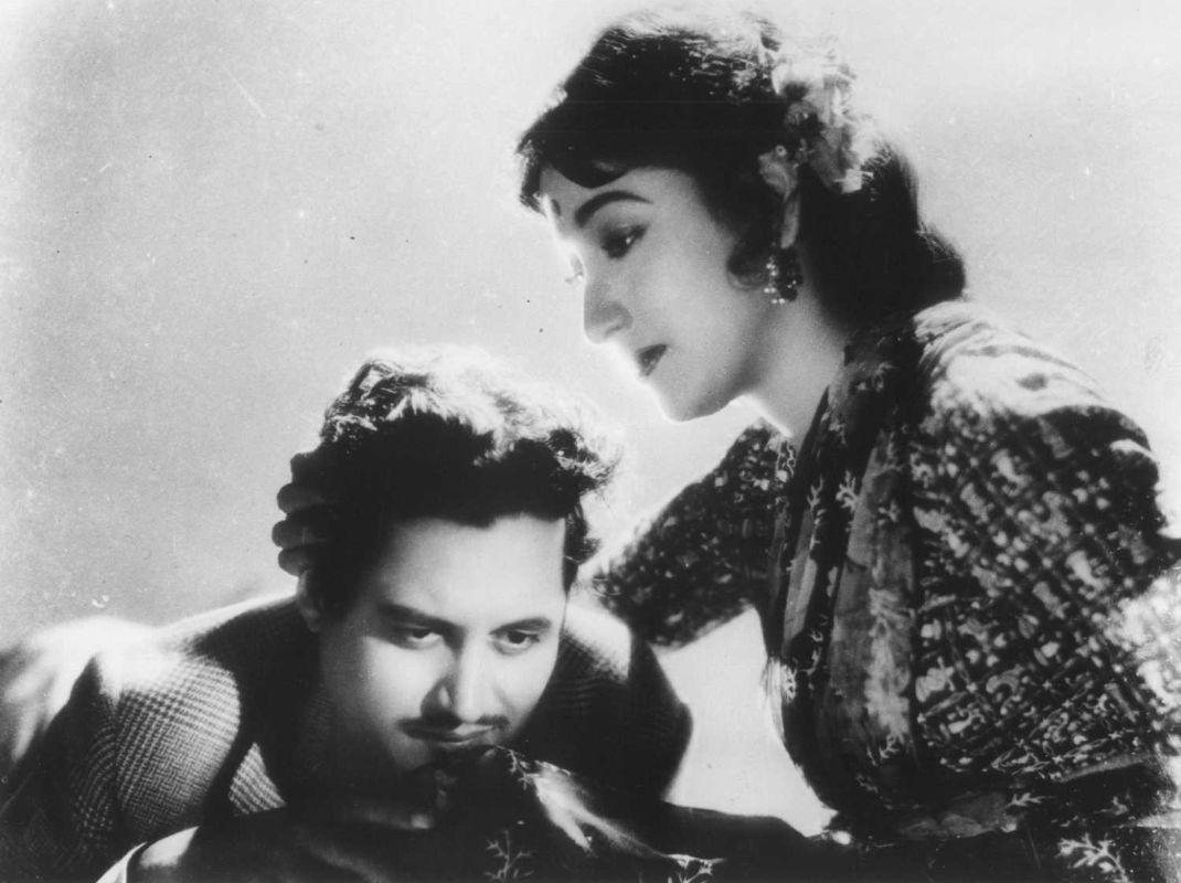 Pyaasa Movie (1957) | Release Date, Review, Cast, Trailer, Watch Online ...