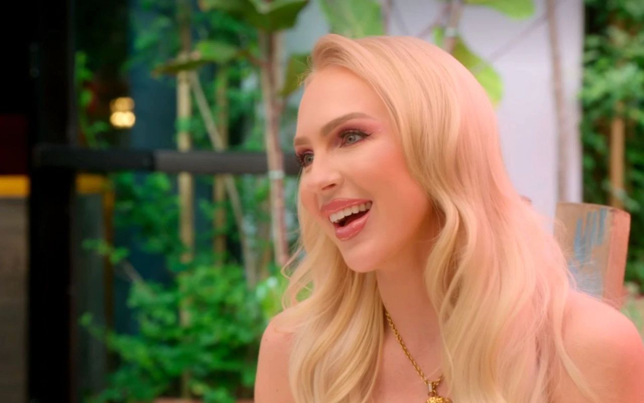 Selling Sunset Season 1 Web Series (2019) | Release Date, Review, Cast ...