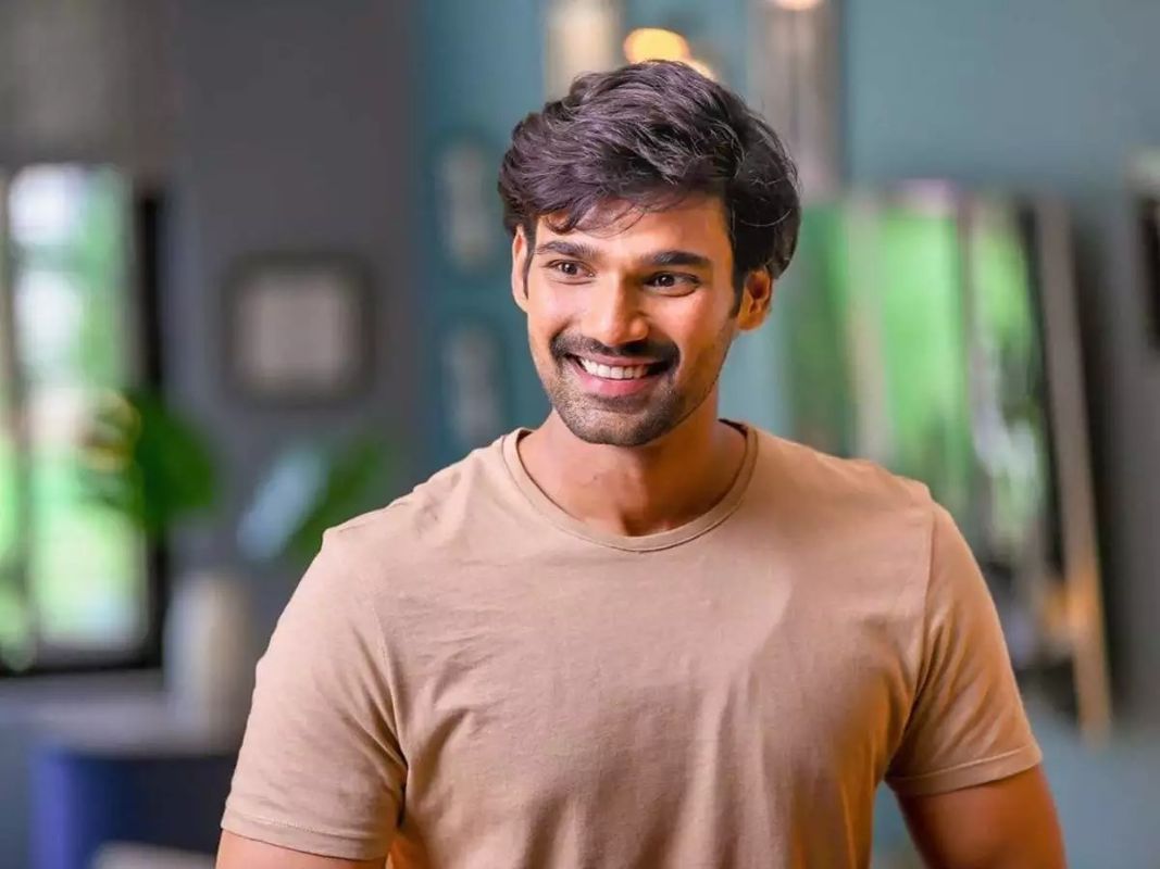 Alludu Adhurs Movie (2021) | Release Date, Review, Cast, Trailer, Watch ...