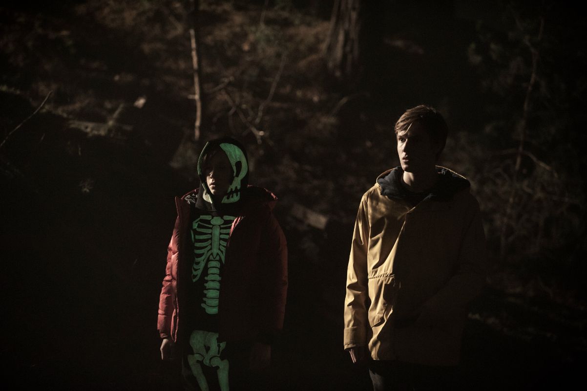 Dark Season 1 Web Series (2017) | Release Date, Review, Cast, Trailer ...