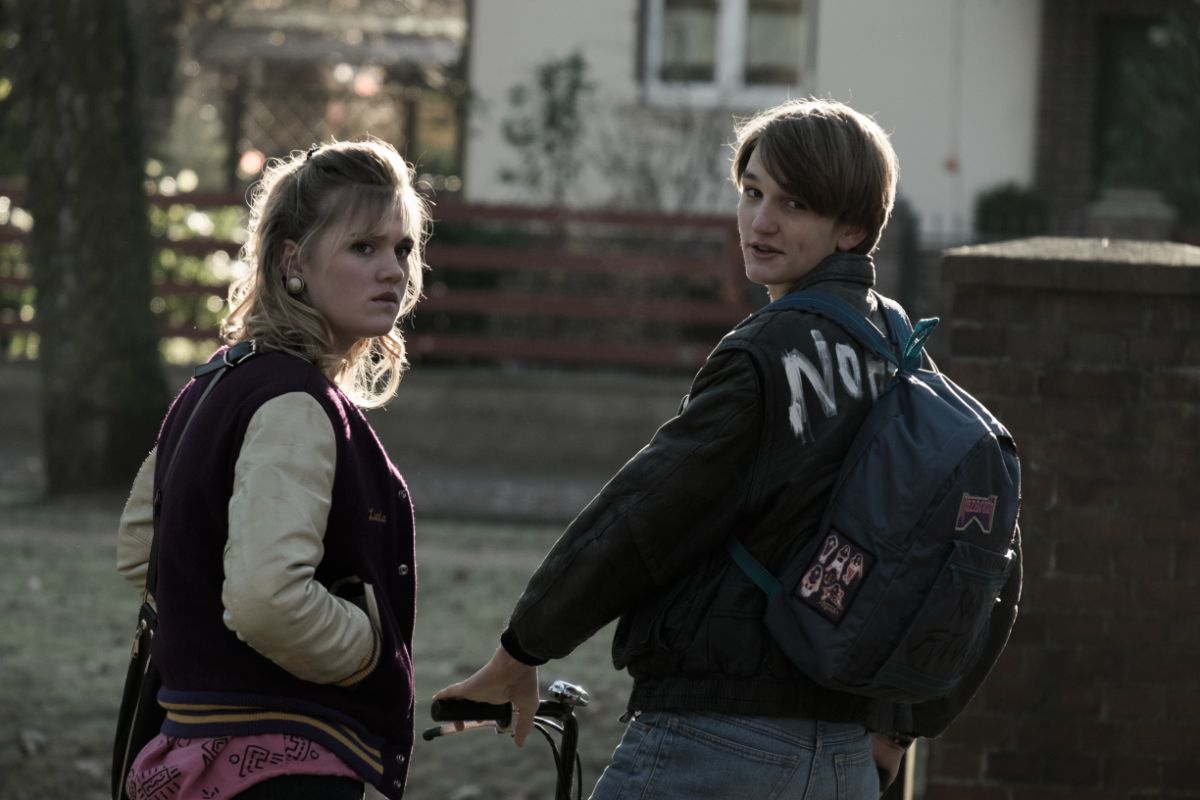 Dark Season 1 Web Series (2017) | Release Date, Review, Cast, Trailer ...