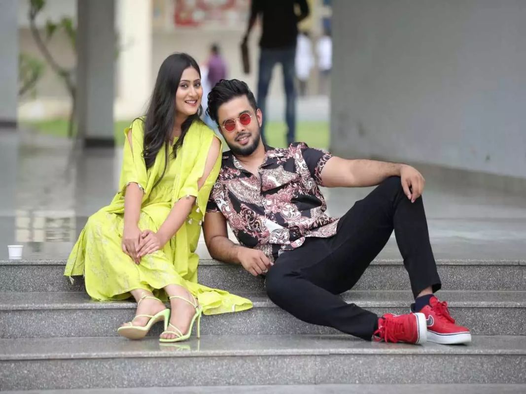 Family Pack Movie (2022) | Release Date, Review, Cast, Trailer, Watch ...