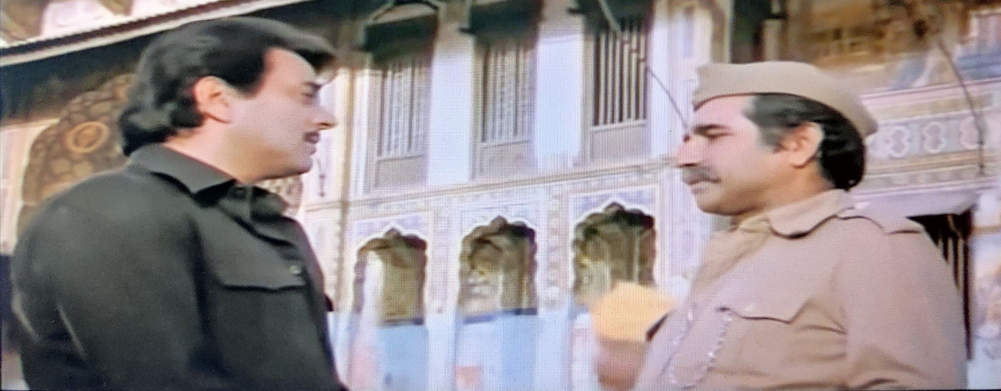 Ghulami Movie (1985) | Release Date, Review, Cast, Trailer, Watch Online at YouTube - Gadgets 360