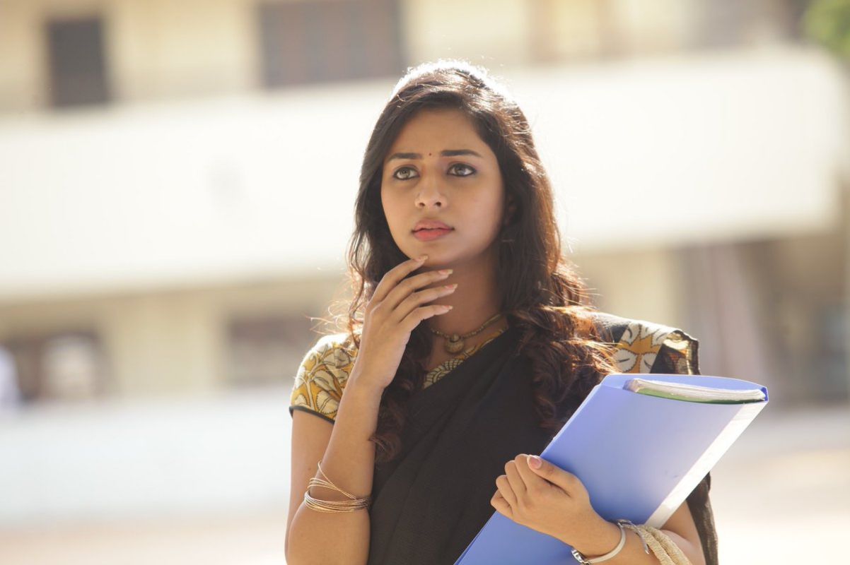 Maanik Movie (2019) | Release Date, Review, Cast, Trailer - Gadgets 360