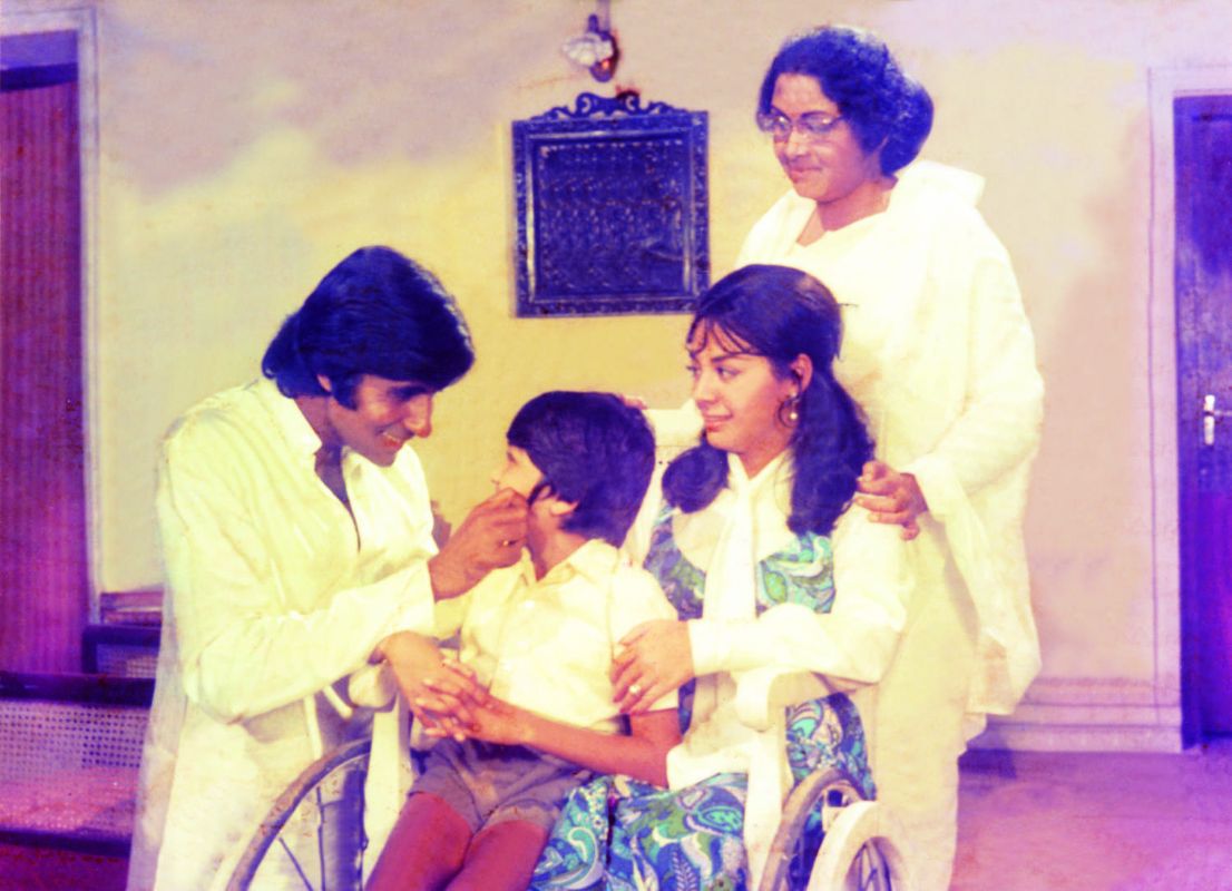 Majboor Movie (1974) | Release Date, Review, Cast, Trailer, Watch Online at Amazon Prime Video ...