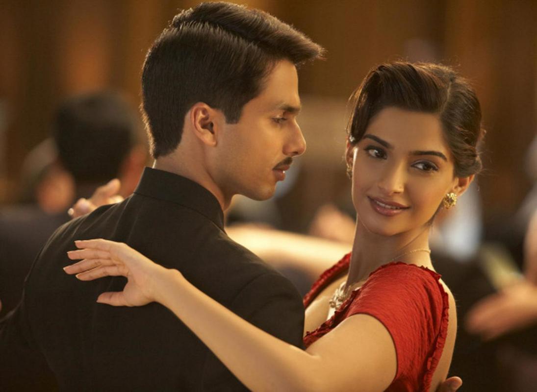 Mausam Movie (2011) | Release Date, Review, Cast, Trailer, Watch Online ...