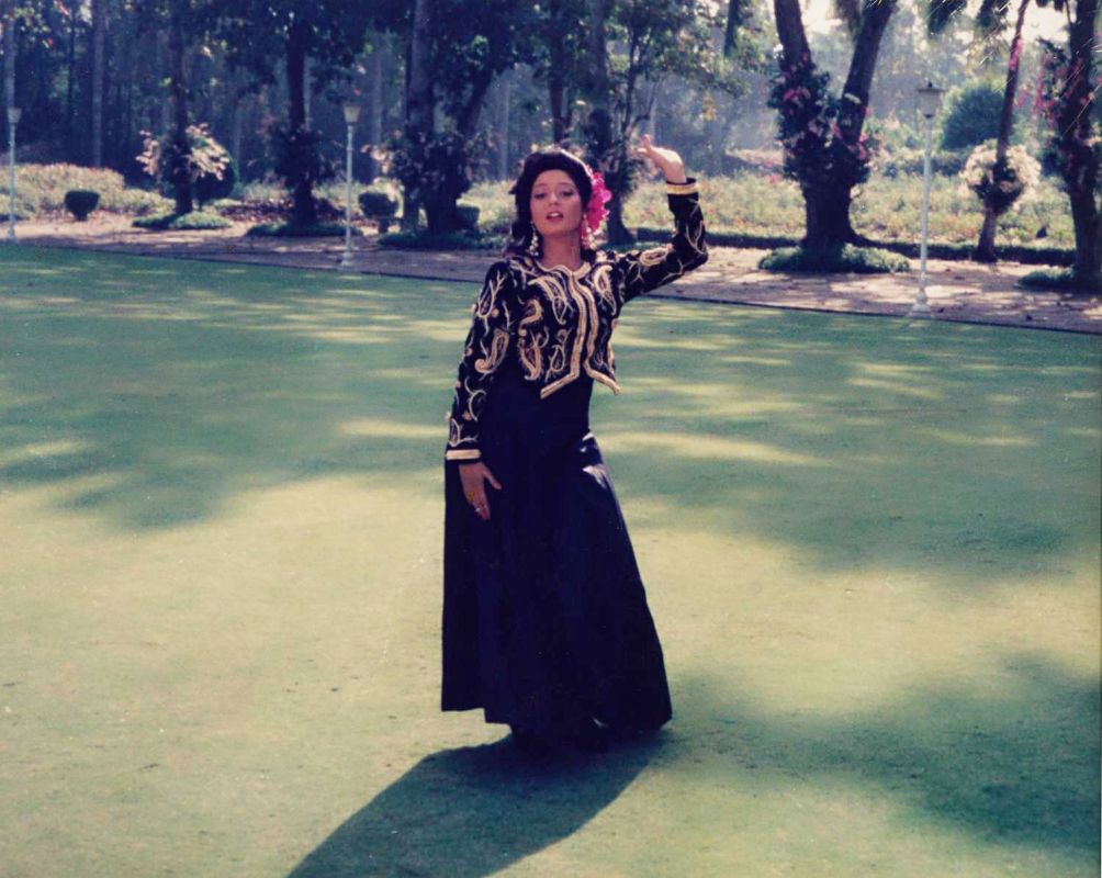 Mr. Bond Movie (1992) | Release Date, Review, Cast, Trailer, Watch ...