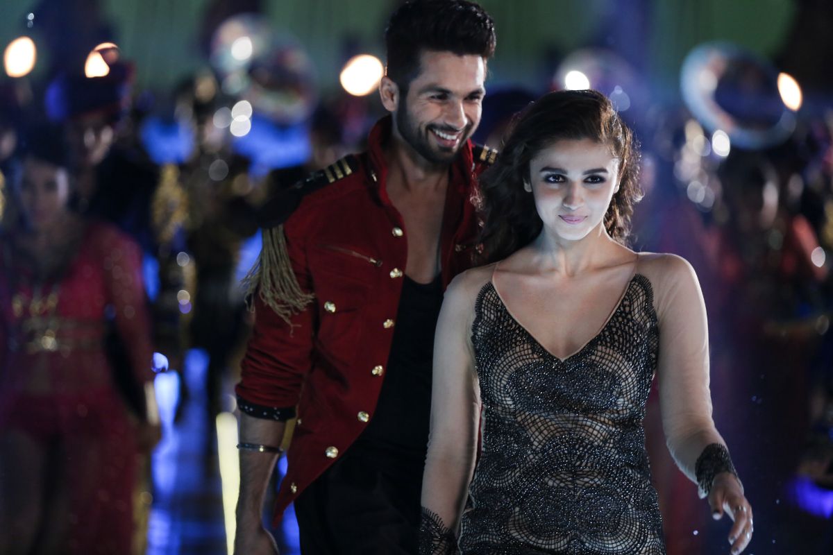 Shaandaar Movie (2015) | Release Date, Review, Cast, Trailer, Watch ...