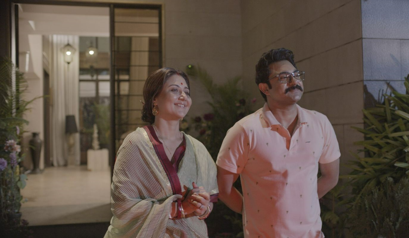 Shrimati Movie (2022) | Release Date, Review, Cast, Trailer, Watch Online at Zee5 - Gadgets 360