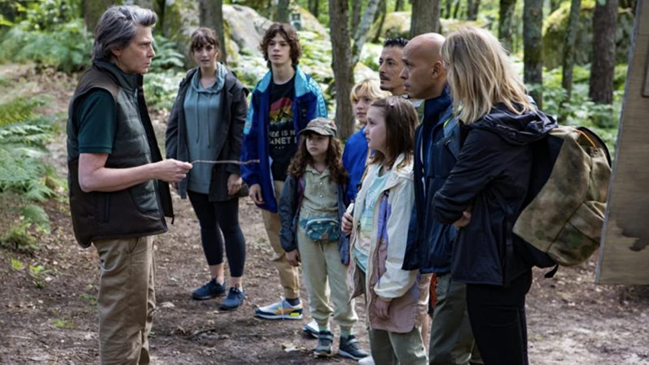 Week-end Family Web Series (2022) | Release Date, Review, Cast, Trailer ...