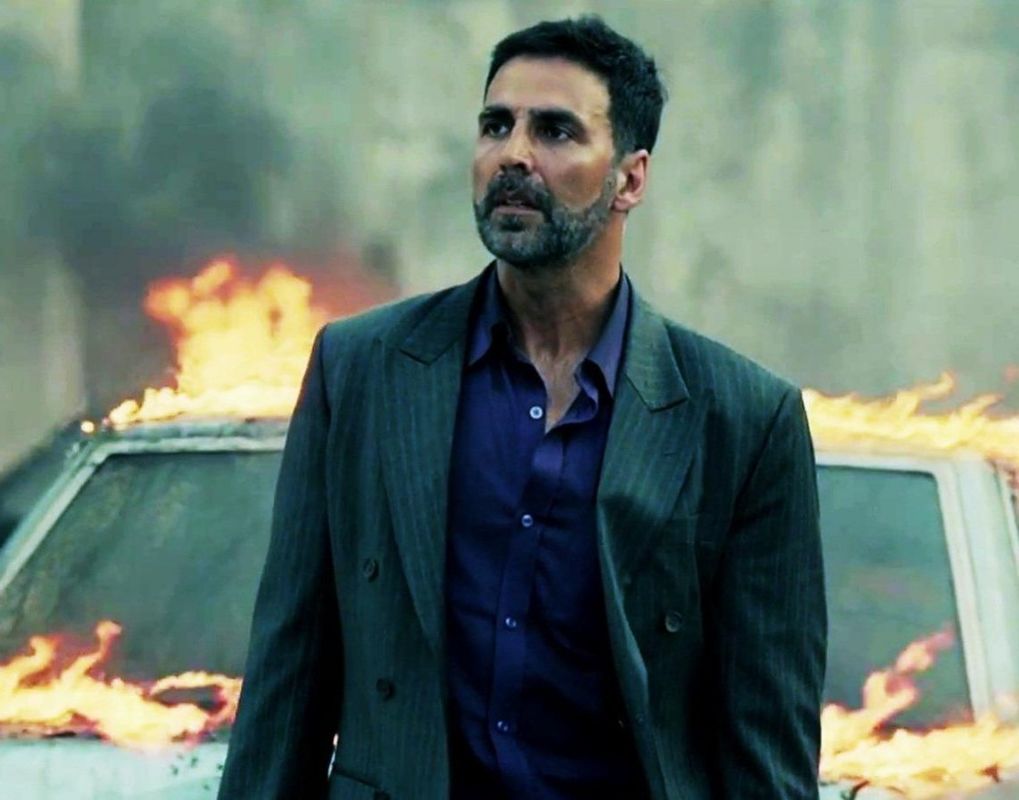 Airlift Movie (2016) | Release Date, Review, Cast, Trailer, Watch ...