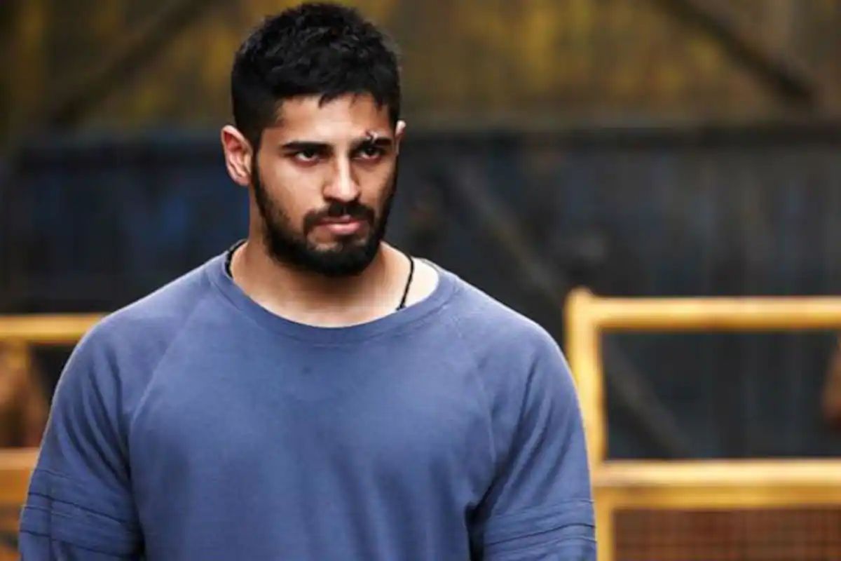 Brothers Movie (2015) | Release Date, Review, Cast, Trailer, Watch ...