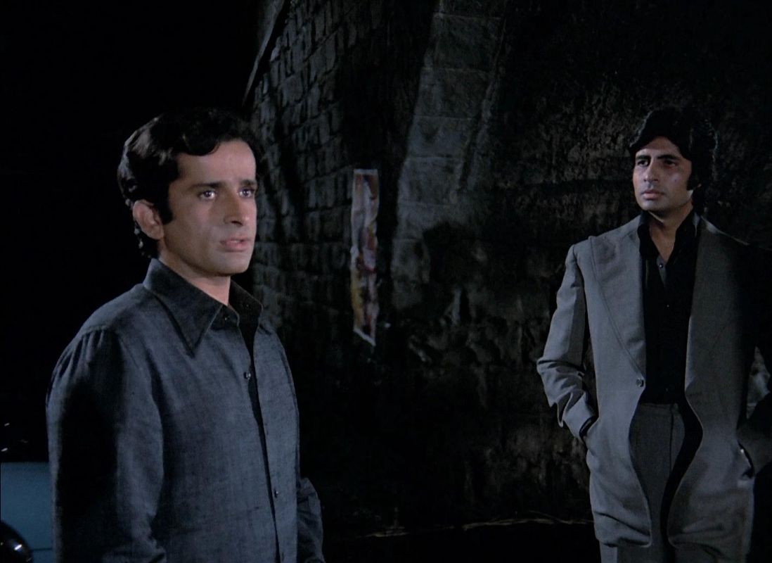 Deewaar Movie (1975) | Release Date, Review, Cast, Trailer, Watch ...