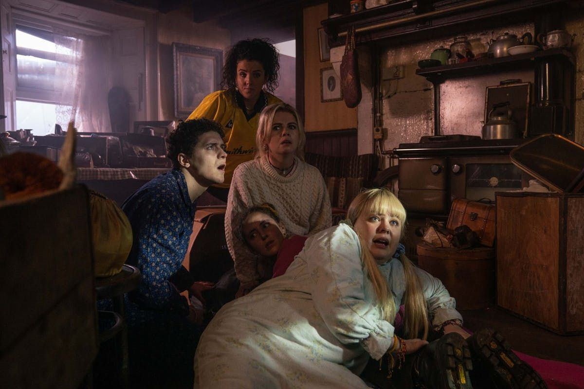 Derry Girls Season 3 TV Series (2022) | Release Date, Review, Cast, Trailer, Watch Online at ...