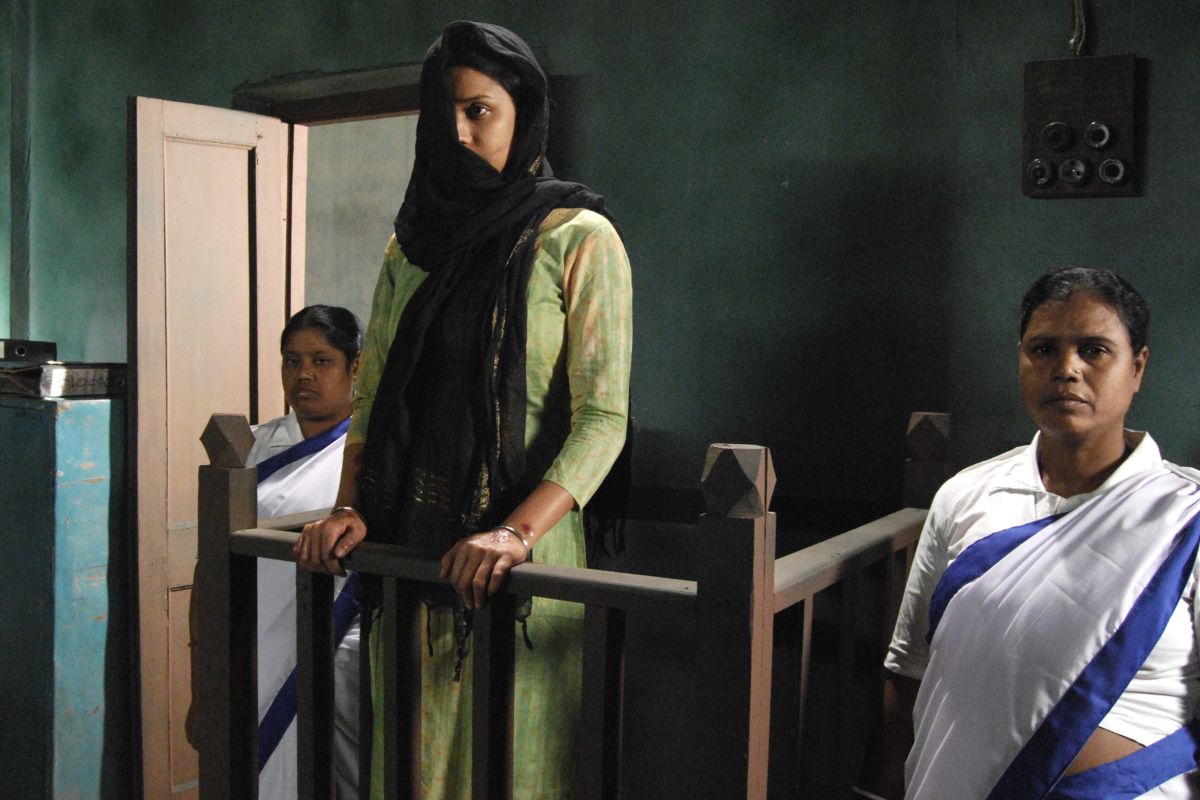 Dial 100 Movie (2021) | Release Date, Review, Cast, Trailer, Watch ...