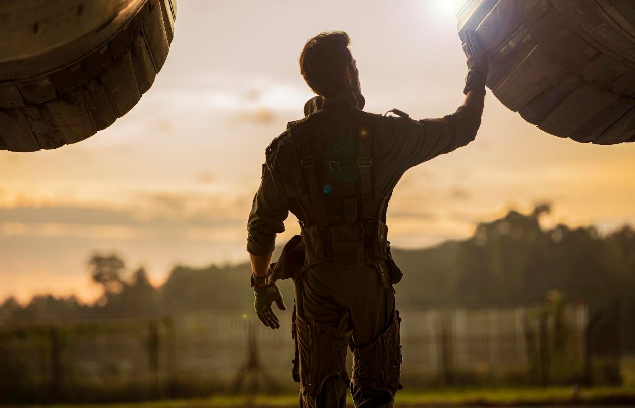 Fighter Movie (2024) | Release Date, Review, Cast, Trailer, Watch ...