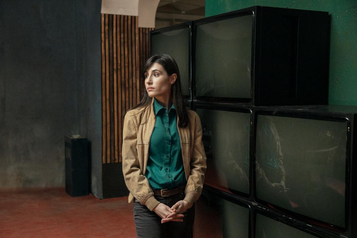 Sara: Woman in the Shadows TV Series (2025) | Release Date, Review ...